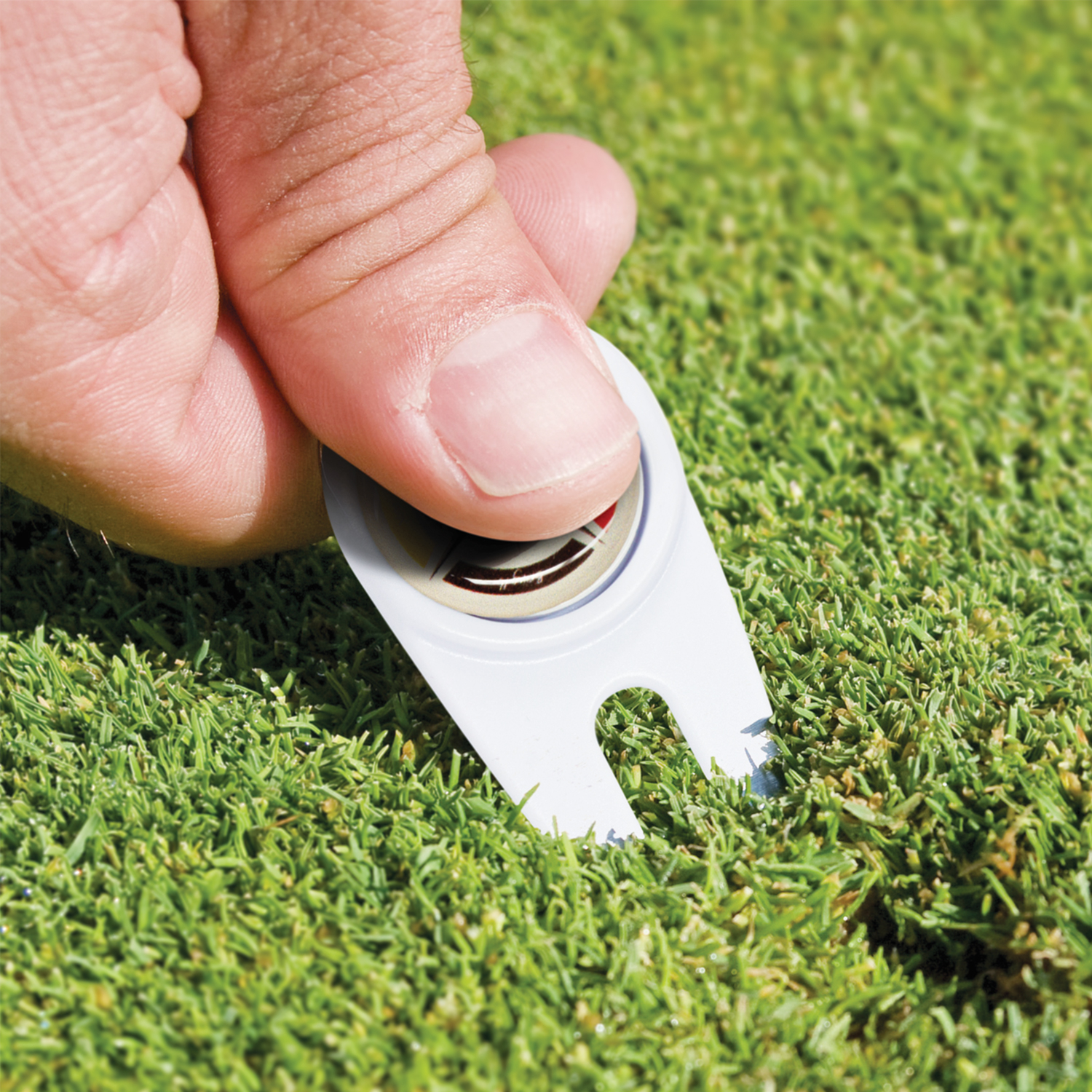 TRENDS | Golf Divot Repairer with Marker