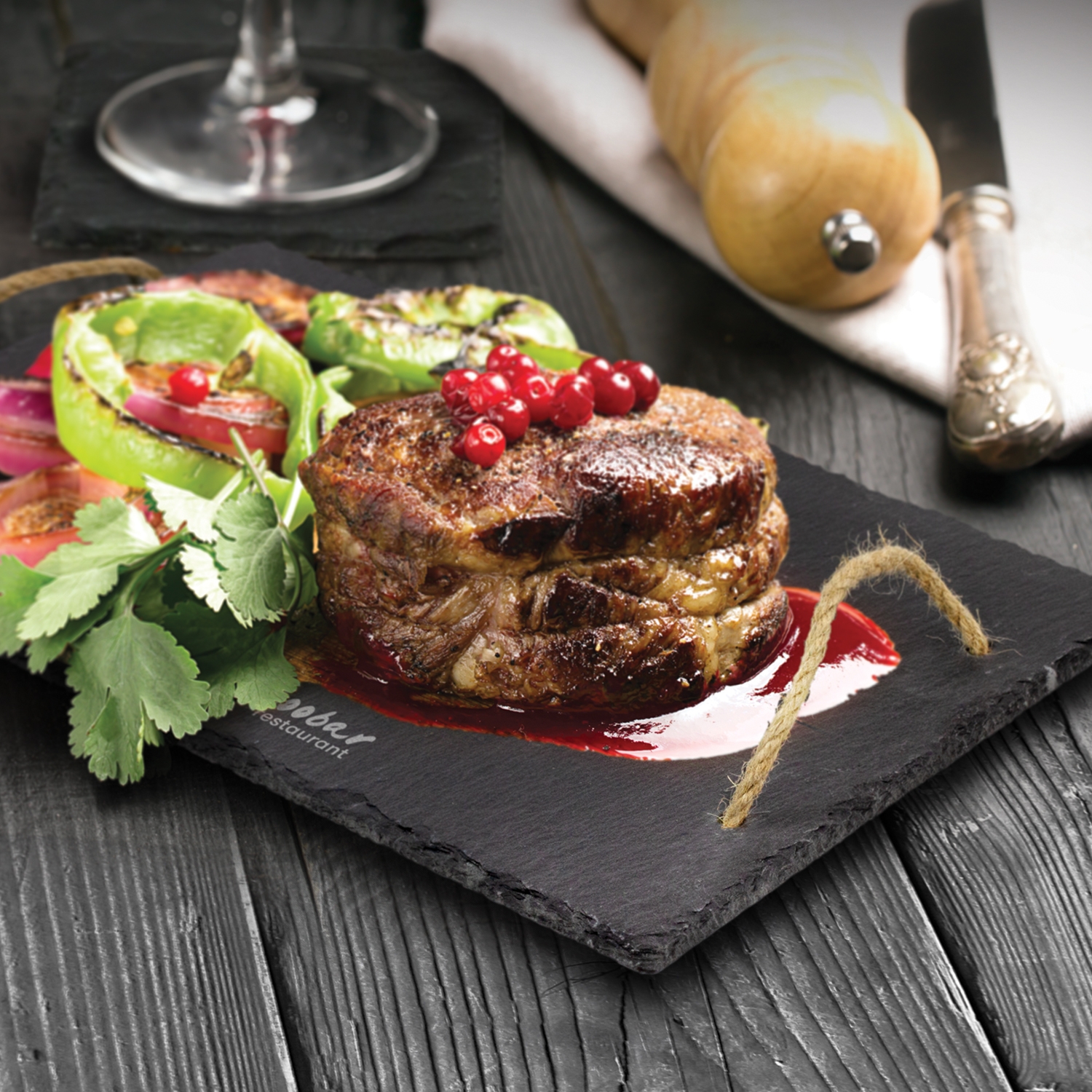 TRENDS | Slate Serving Board