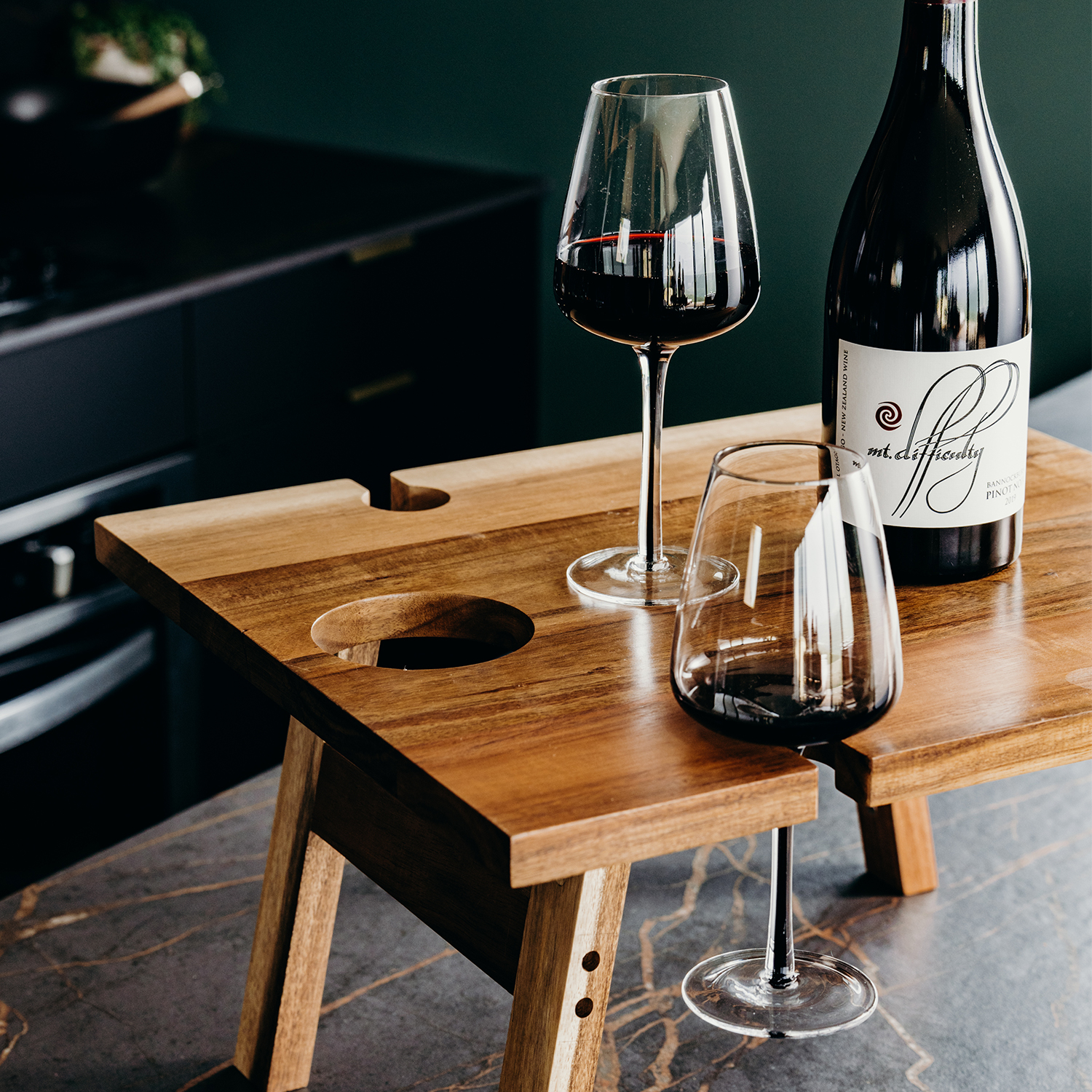TRENDS | Keepsake Folding Wine Table