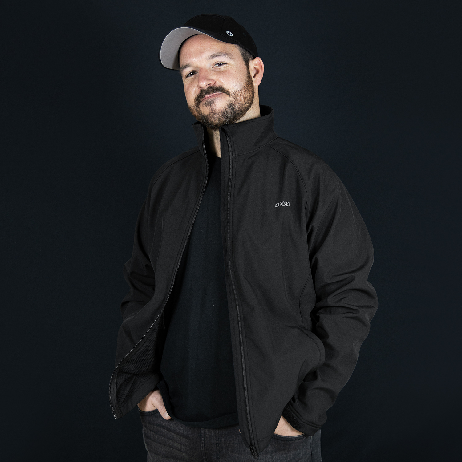 TRENDS | Swiss Peak Urban Softshell Jacket