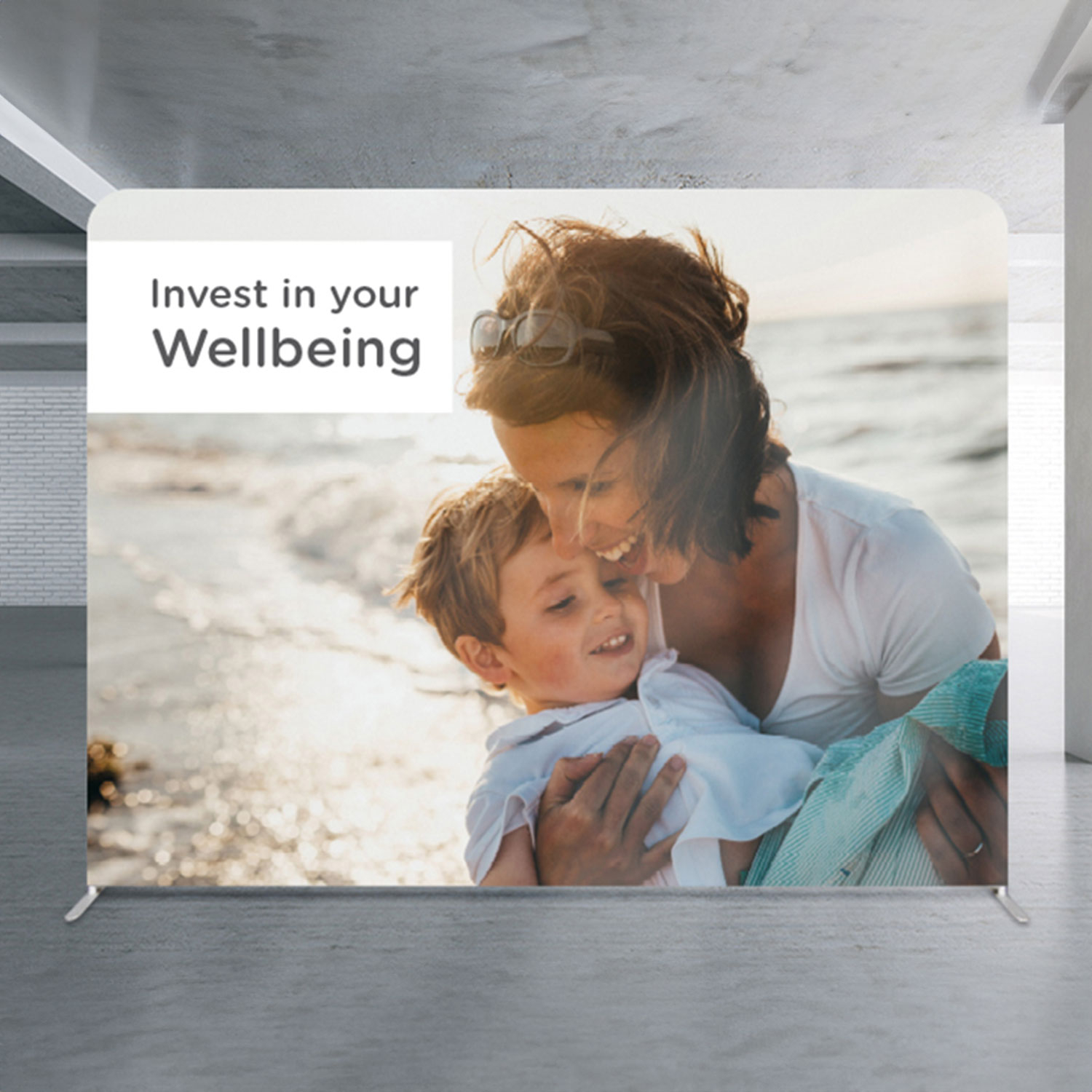 TRENDS | Straight Stretch Media Wall Medium