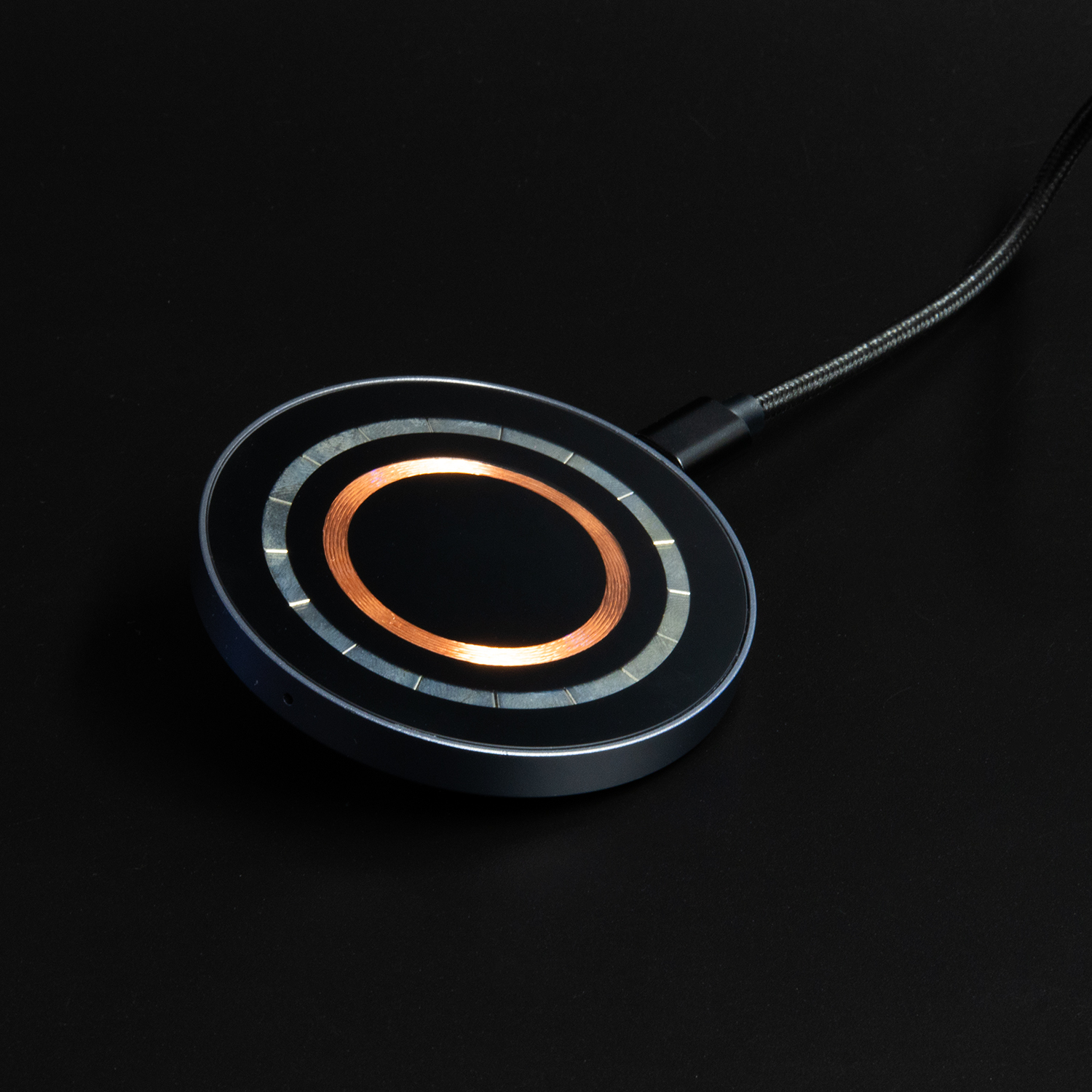 TRENDS | INGENIO Arc Single Wireless Charger