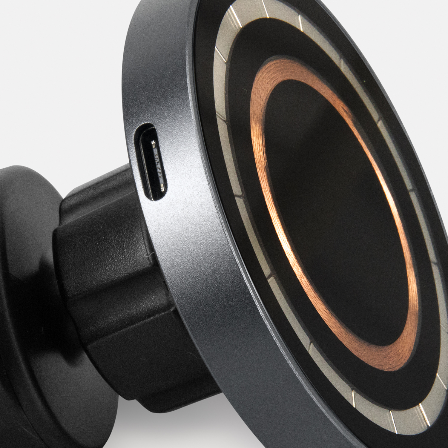 TRENDS | INGENIO Arc Wireless Car Charger